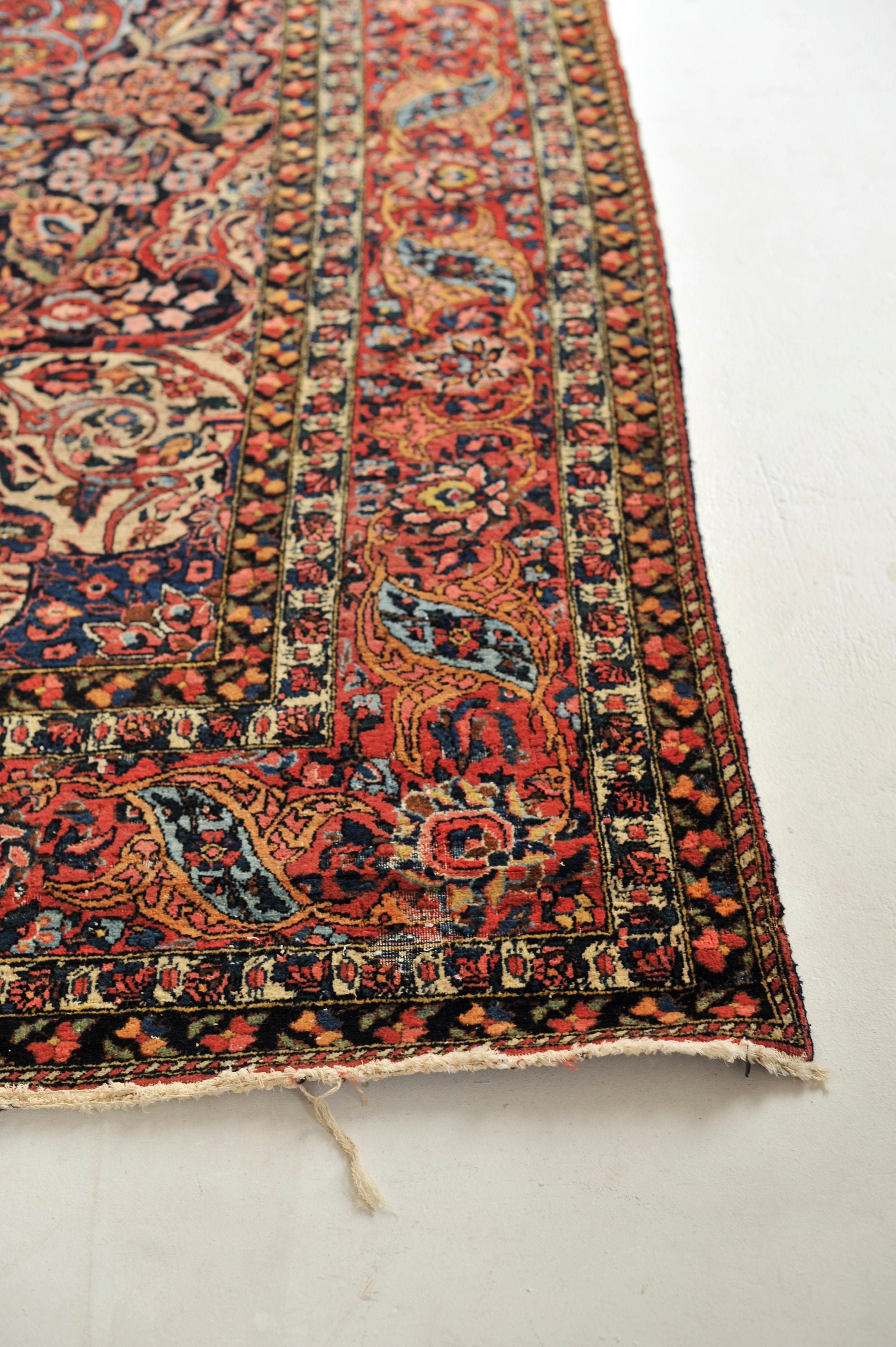 GRAND & SENSATIONAL Antique Rug MASTERFUL Colors Full of - Etsy