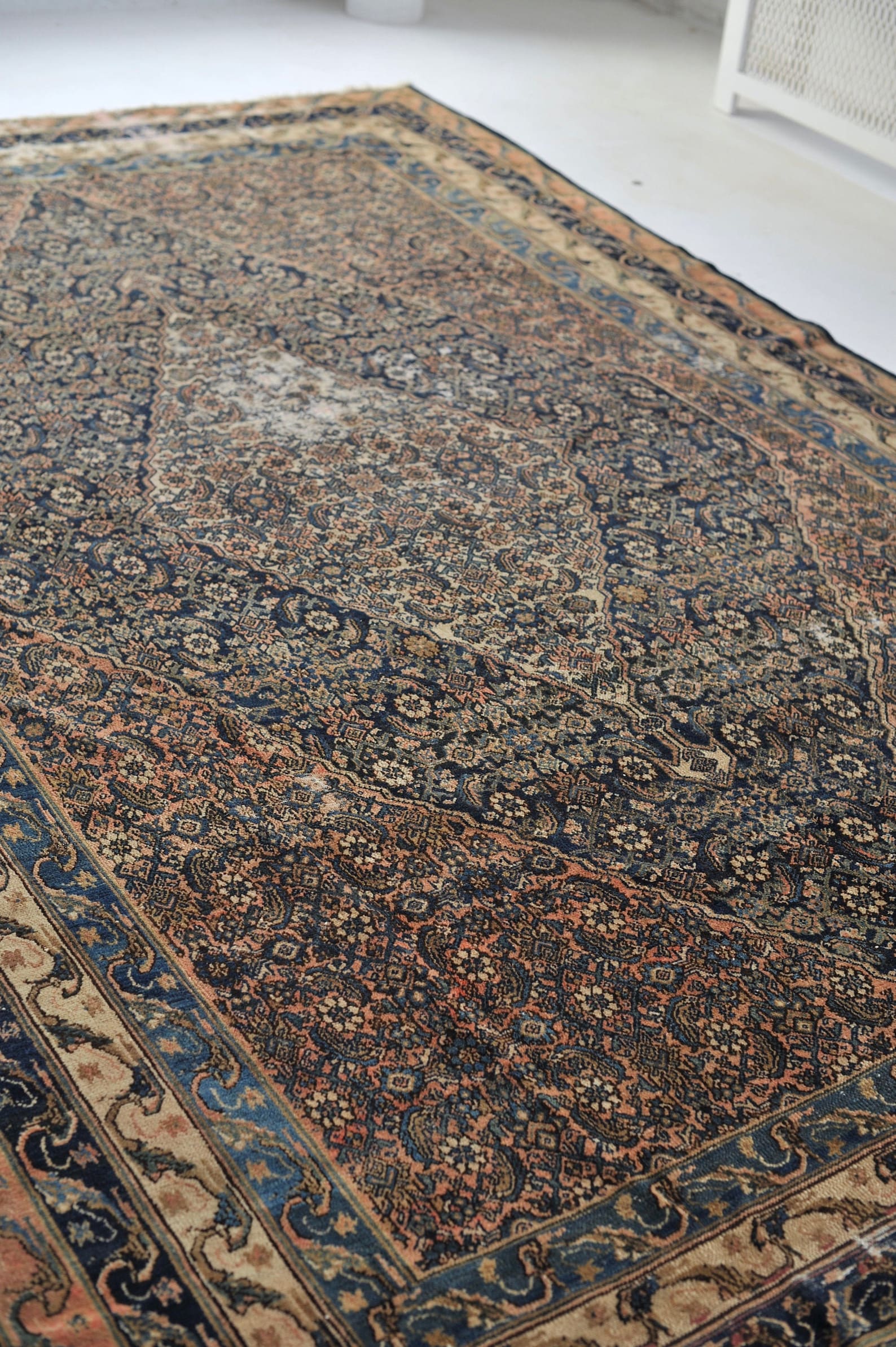 OLD WORLD Antique Rug | Ancient Pattern With Navy, Coral, Salmon, Blush ...