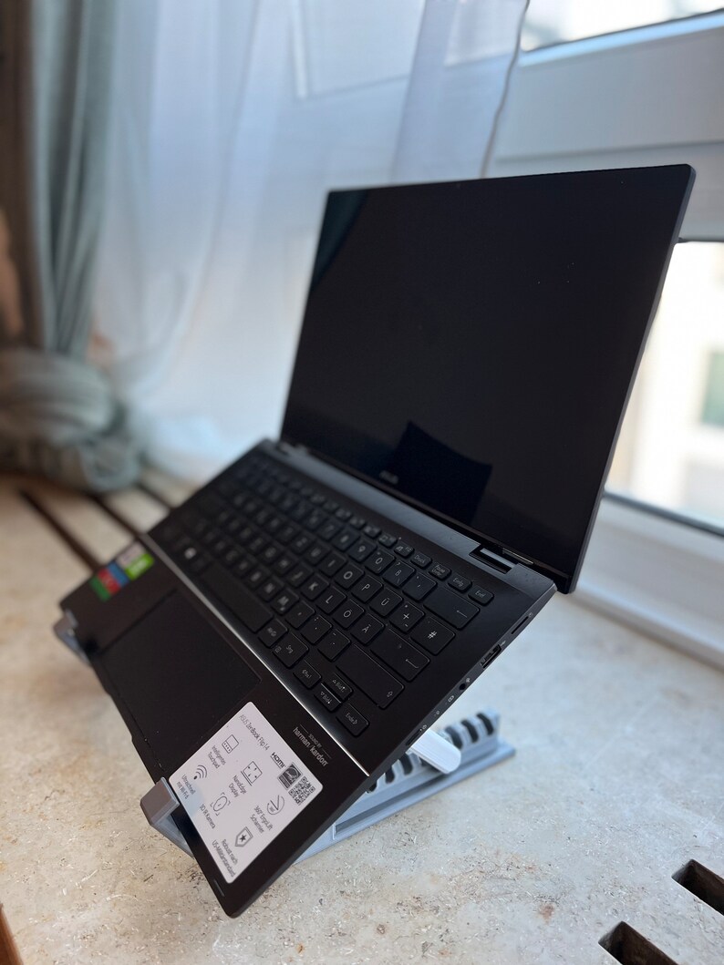 Laptop Stand - 3D Printed, Adjustable, Portable 11” - 17” (inches ...