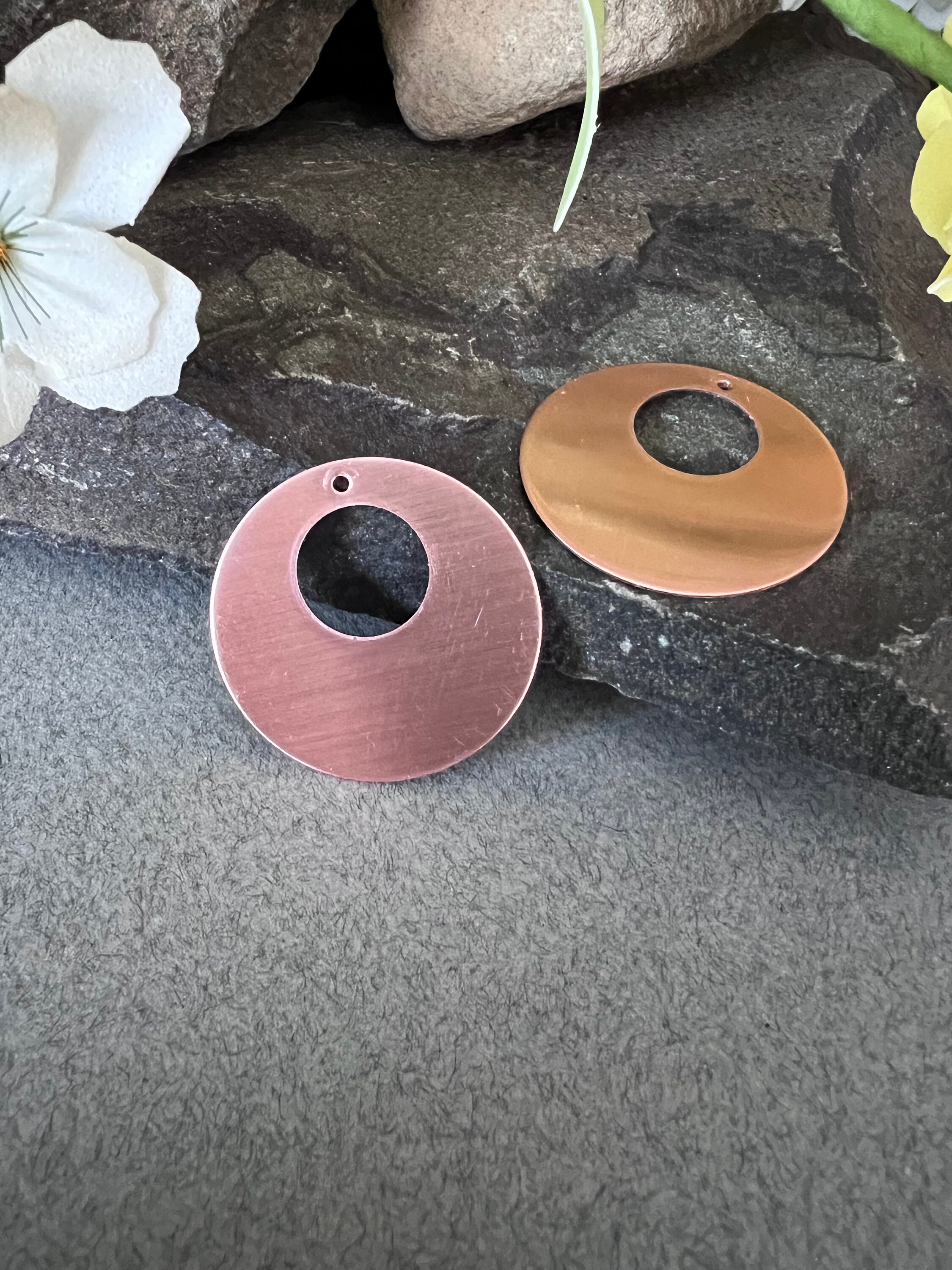 4 12 20 Piece PACK 1 1/4 Inch Round Copper Blank With Cut - Etsy