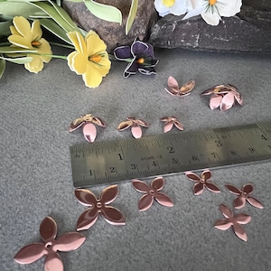 Make Flowers, 12 or 20-piece PACKS, Four Petal Flower, Flat or Domed ...