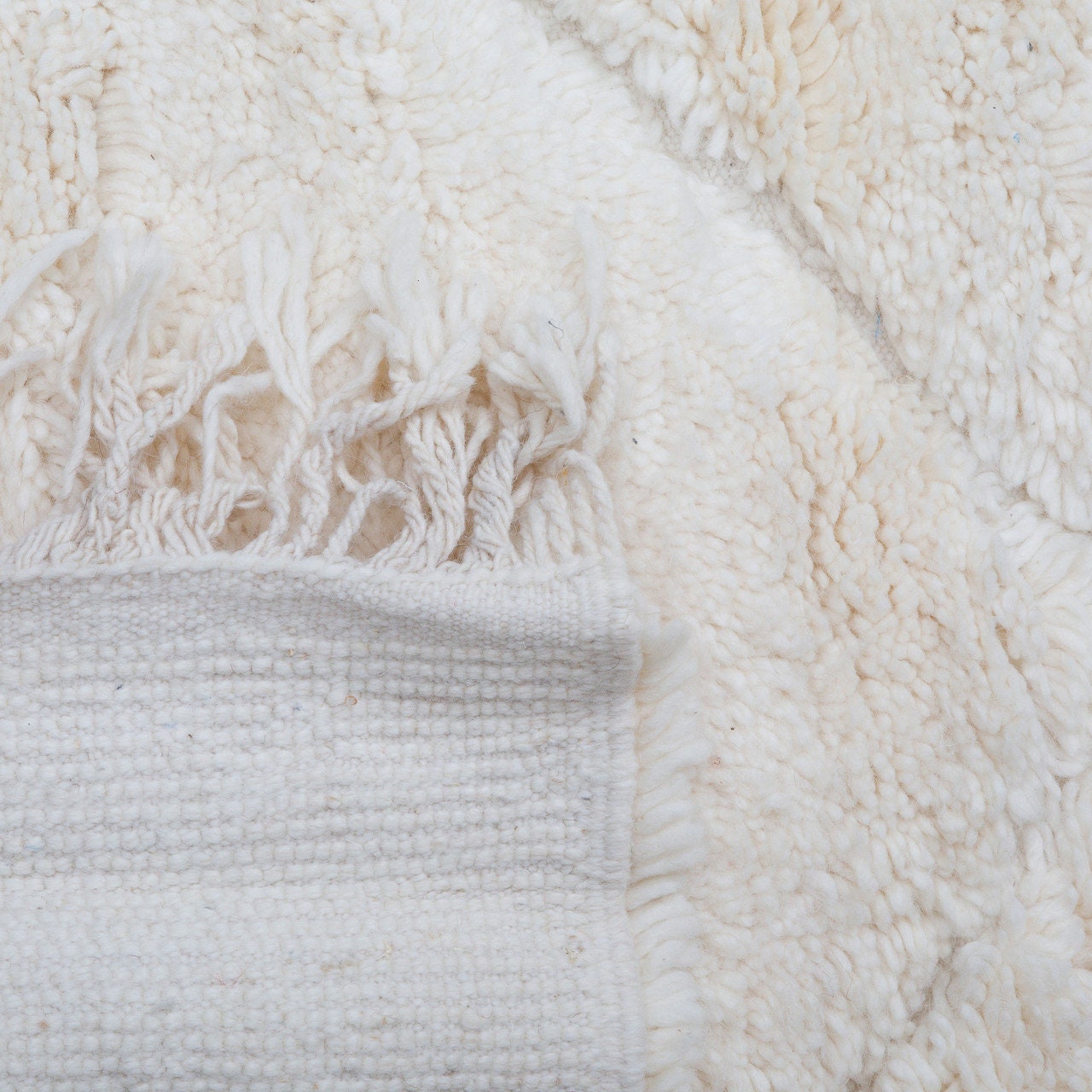 Handmade Natural Wool Rug Luxurious White Moroccan Rug Eco-friendly ...