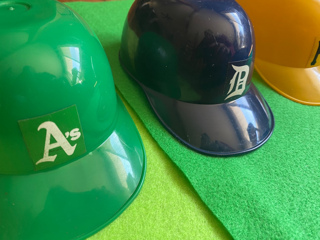 Vintage Mini Baseball Teams Helmets | Collectible Vintage Sports ...