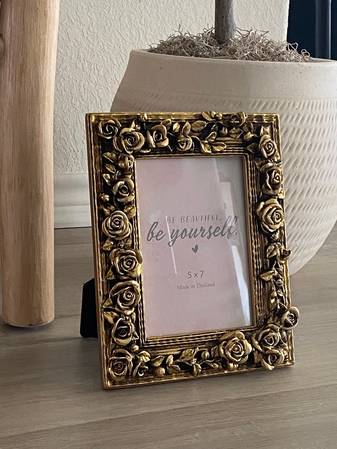 Rare-find Brass Gold Color Metal Floral Petals 5x7photo Frame,unique ...