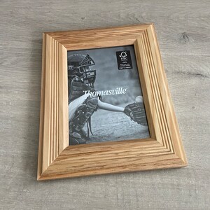 Natural Wood 5x7 Inch Carved Picture Frame,hanging Thomasville 5x7 Inch ...