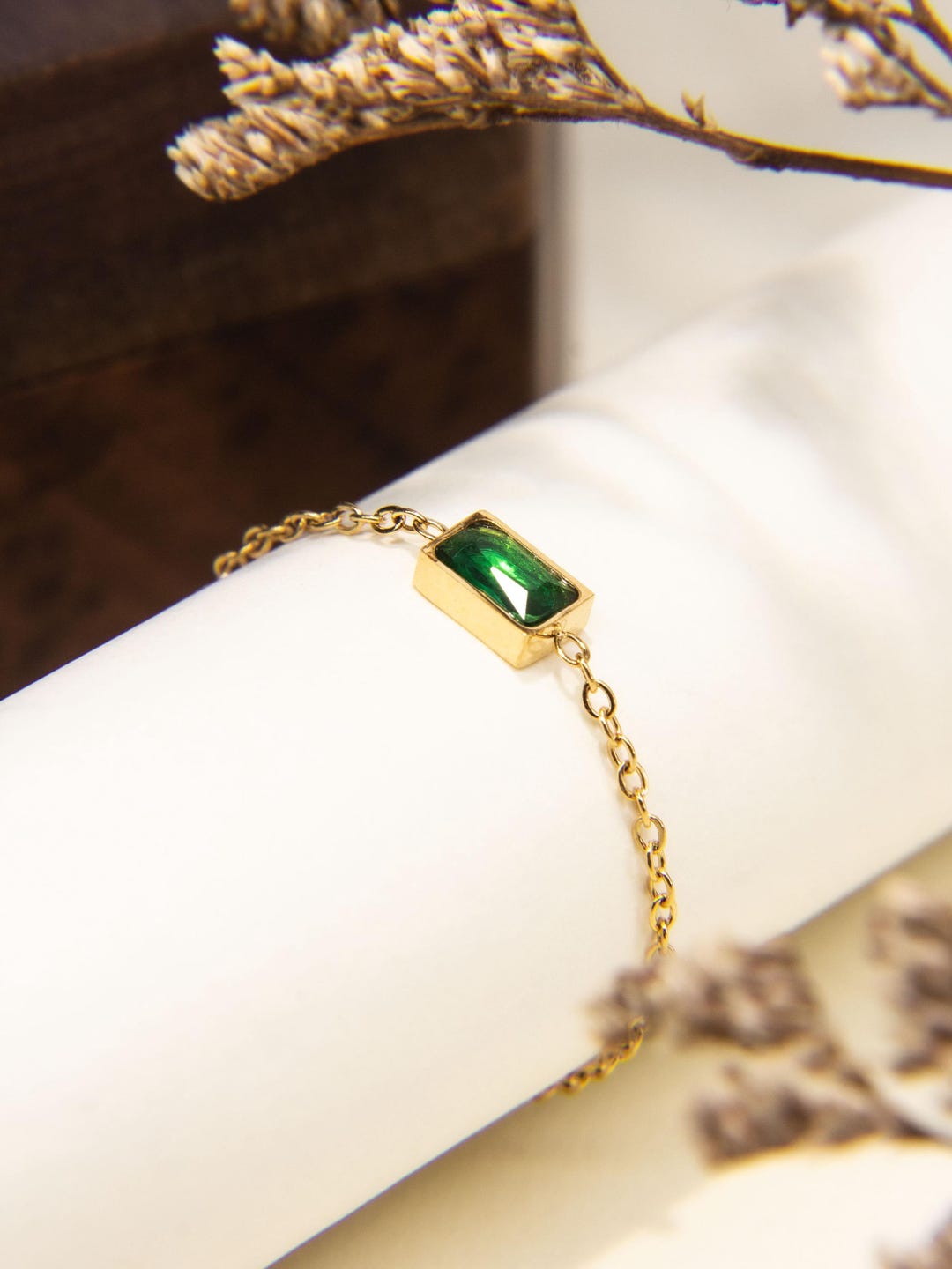 Emerald Gemstone Ring 18K Gold Thin Chain Ring Dainty Stacking Chain ...