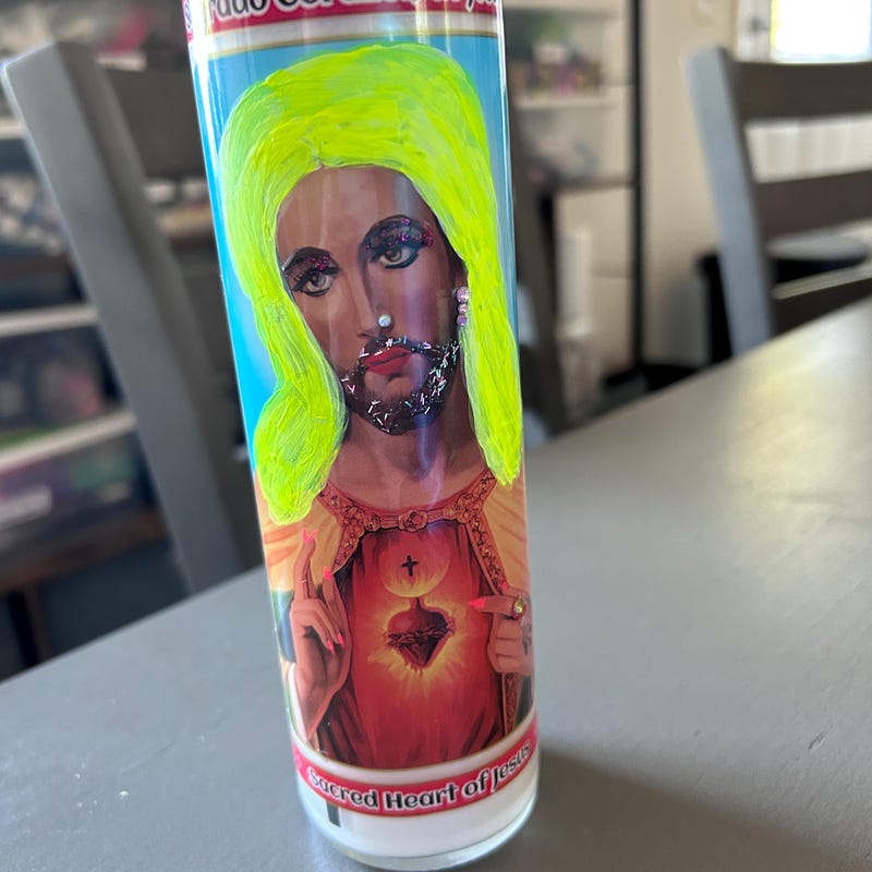 Drag Queen Gifts - 60+ Gift Ideas for 2025