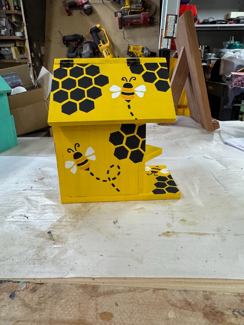 Beautiful Bee Hive Birdhouse - Handcrafted - Etsy