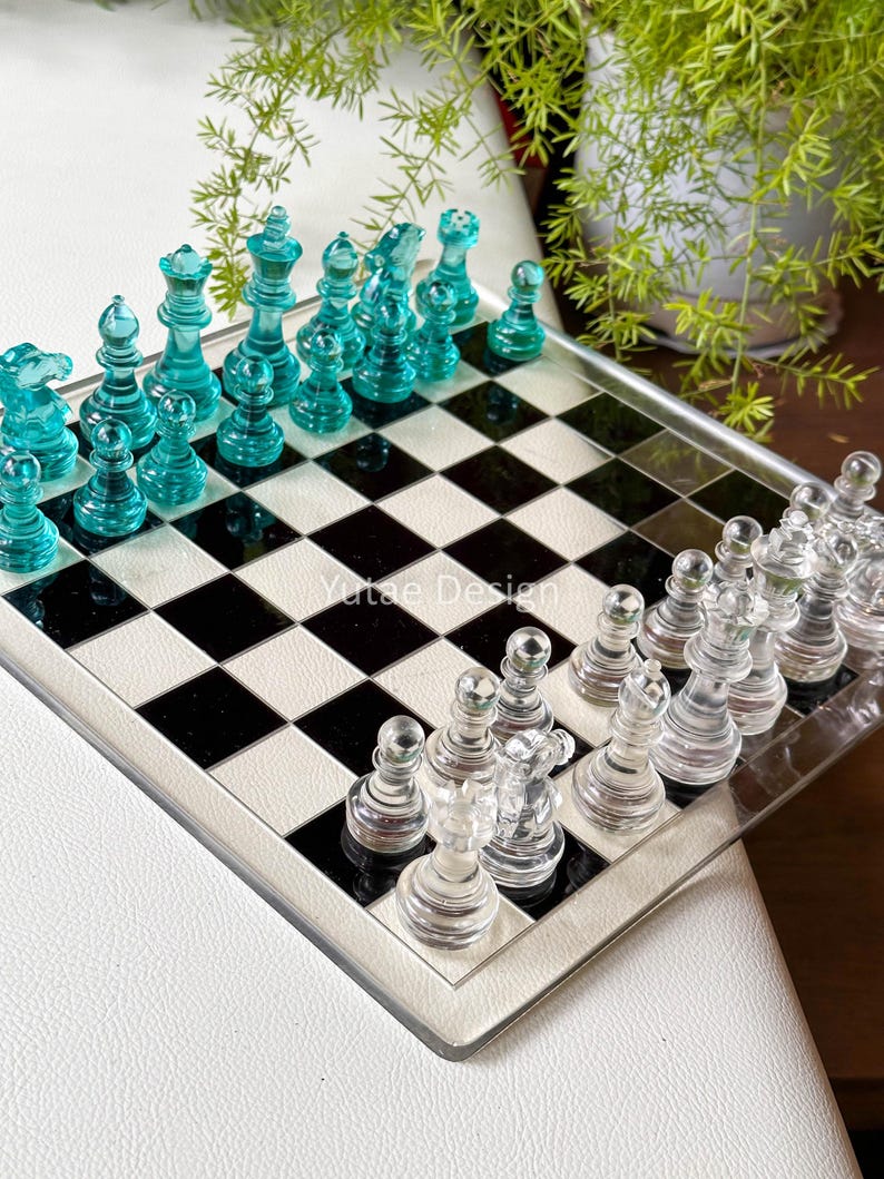 Resin Chess Set, Handmade Chess Pieces, Colorful Chess Set, Modern ...
