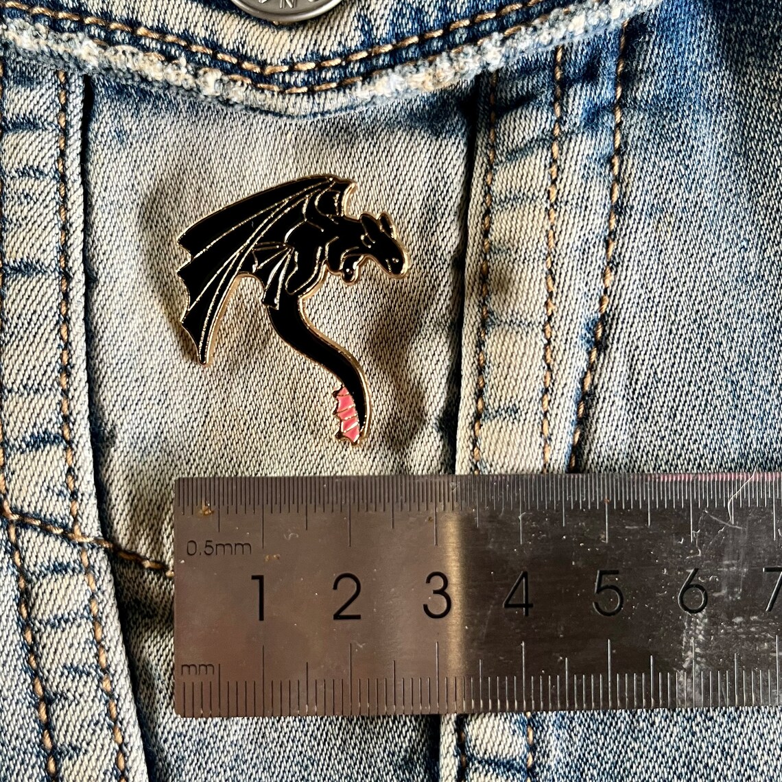 How to Train Your Dragon TOOTHLESS Enamel Pin Cute Pins Button ...