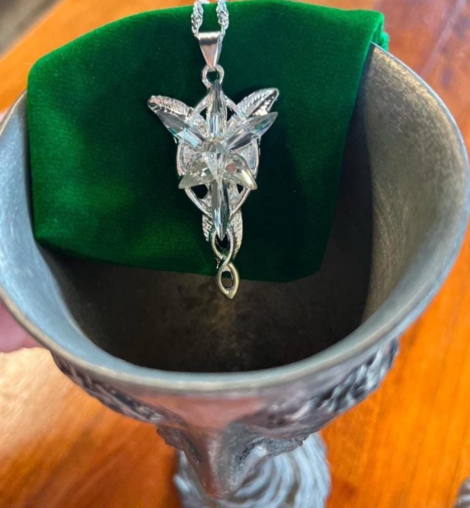 Elven Leaf Enamel Pin Ivy Leaf Jewellery Elfin Pins, Elf Evenstar ...