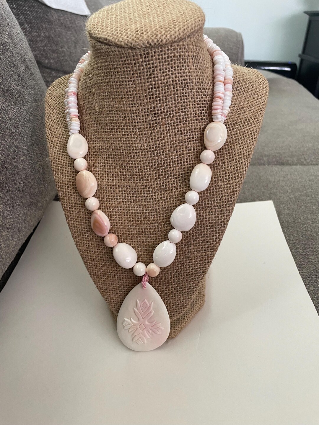 Queen Pink Conch Shell Necklace With Beautiful Pendant - Etsy