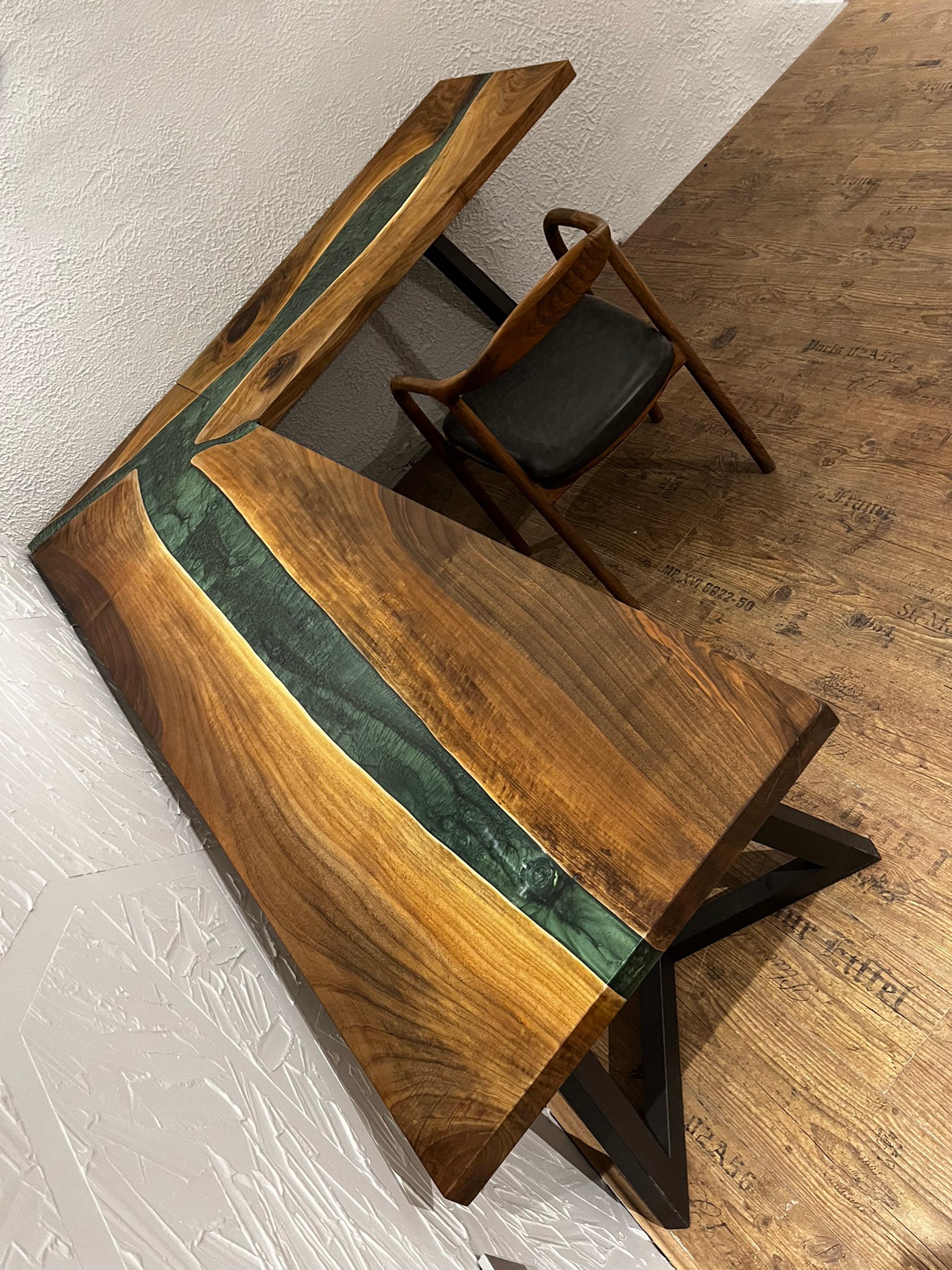 L Shape Desk Green Epoxy Table Special Desk Walnut Resin Table Epoxy ...