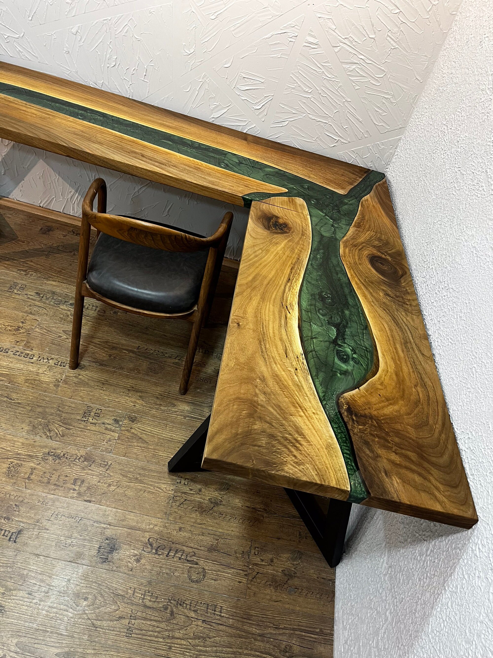 L Shape Desk Green Epoxy Table Special Desk Walnut Resin Table Epoxy ...