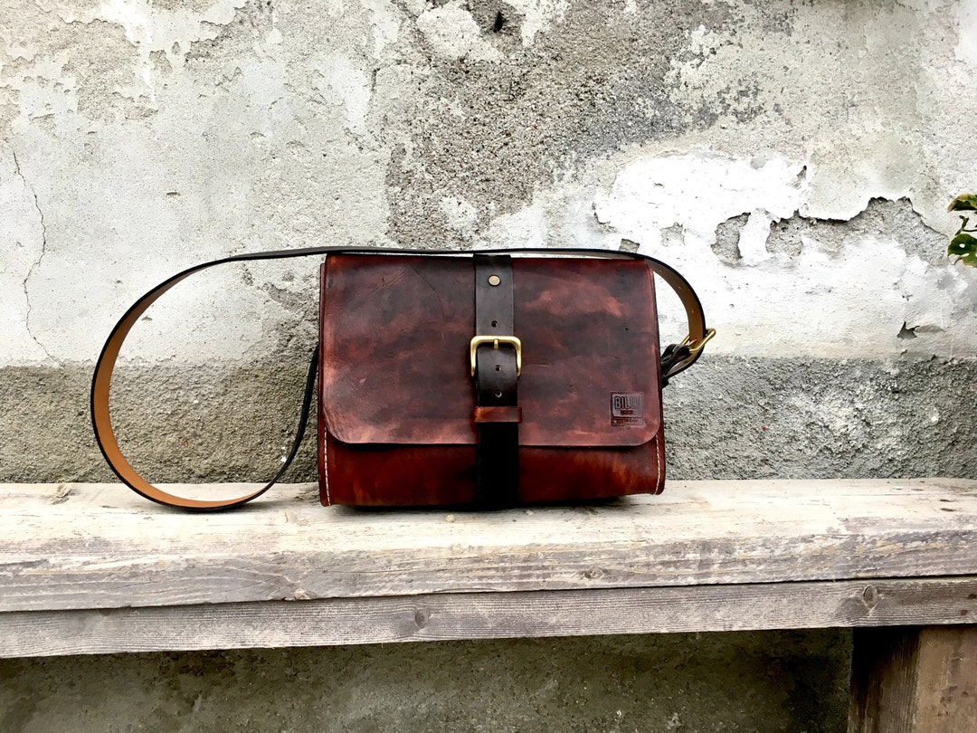 Postman Shoulder Bag, Heavy Leather, Handmade in Italy - Etsy