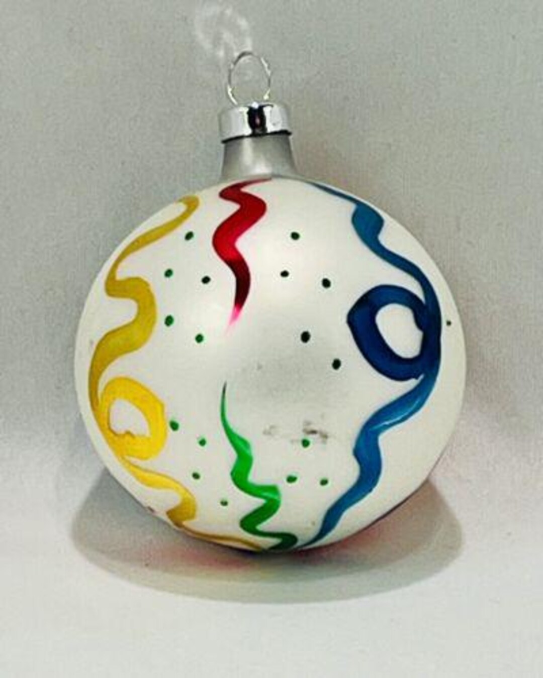 Rainbow Squiggly Confetti Dot Round Ball Glass Christmas Tree Ornament ...