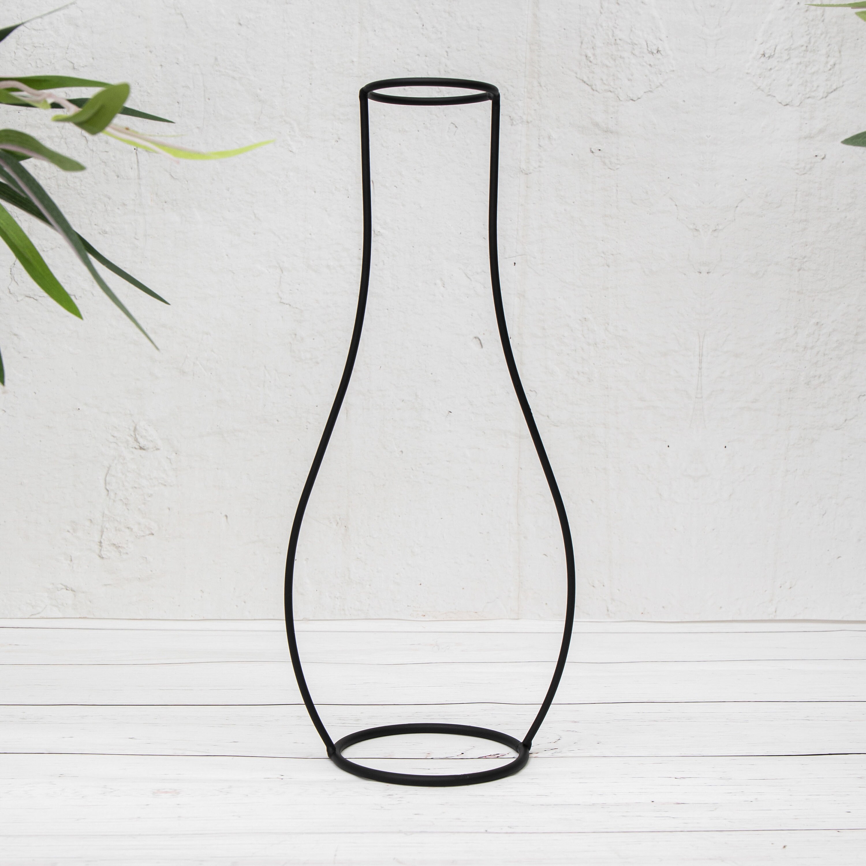 Black Wire Metal Silhouette Vase Pampas Line Display Vase | Etsy