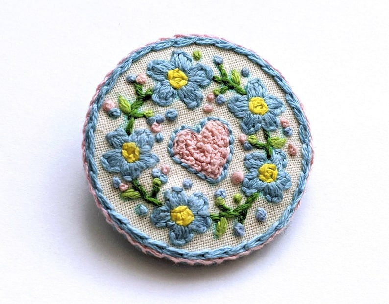 Hand Embroidered Fabric Brooch With Forget-me-not and Heart Pattern. - Etsy