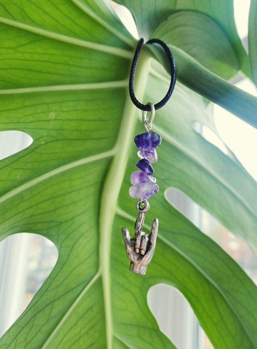 Dungeons and Dragons Scanlans Hand Cord Necklace Critical Role Inspired ...