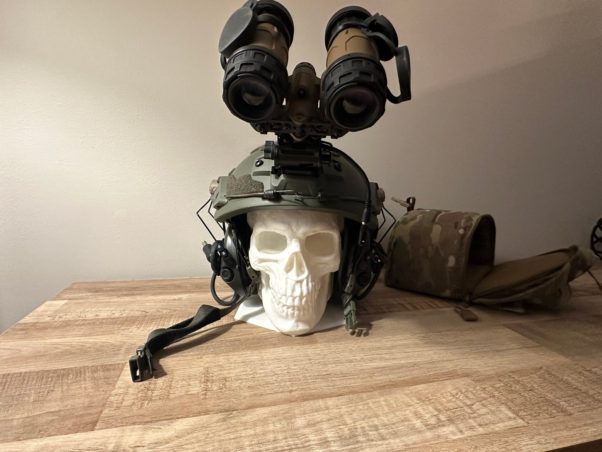 Skull Helmet Stand - Etsy