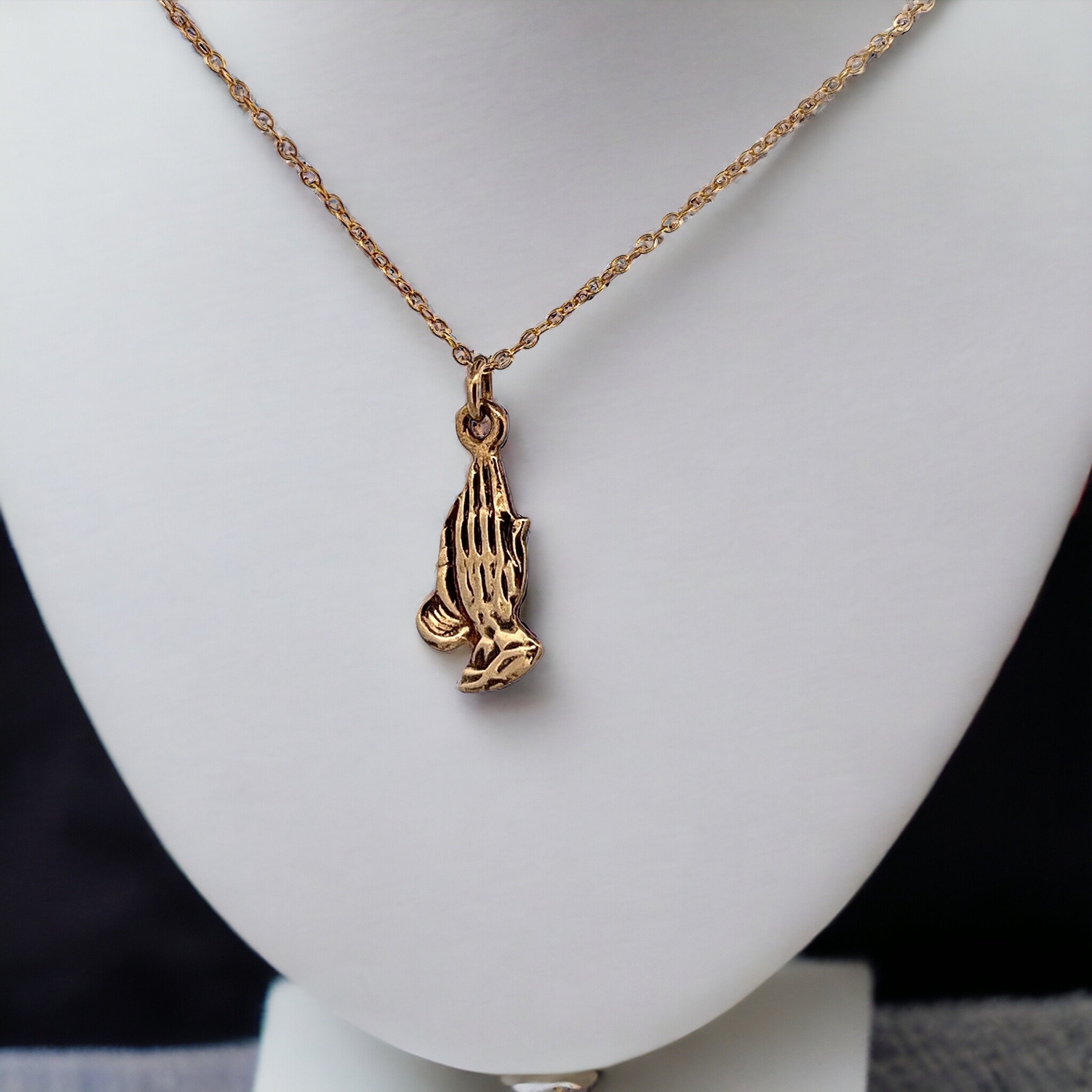 Vintage Solid 9ct Gold Praying Hands Necklace With Gold Plated Chain ...