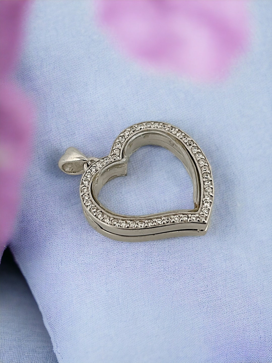 Solid Silver Glass Heart Locket for Momentos, Keepsakes and Special ...