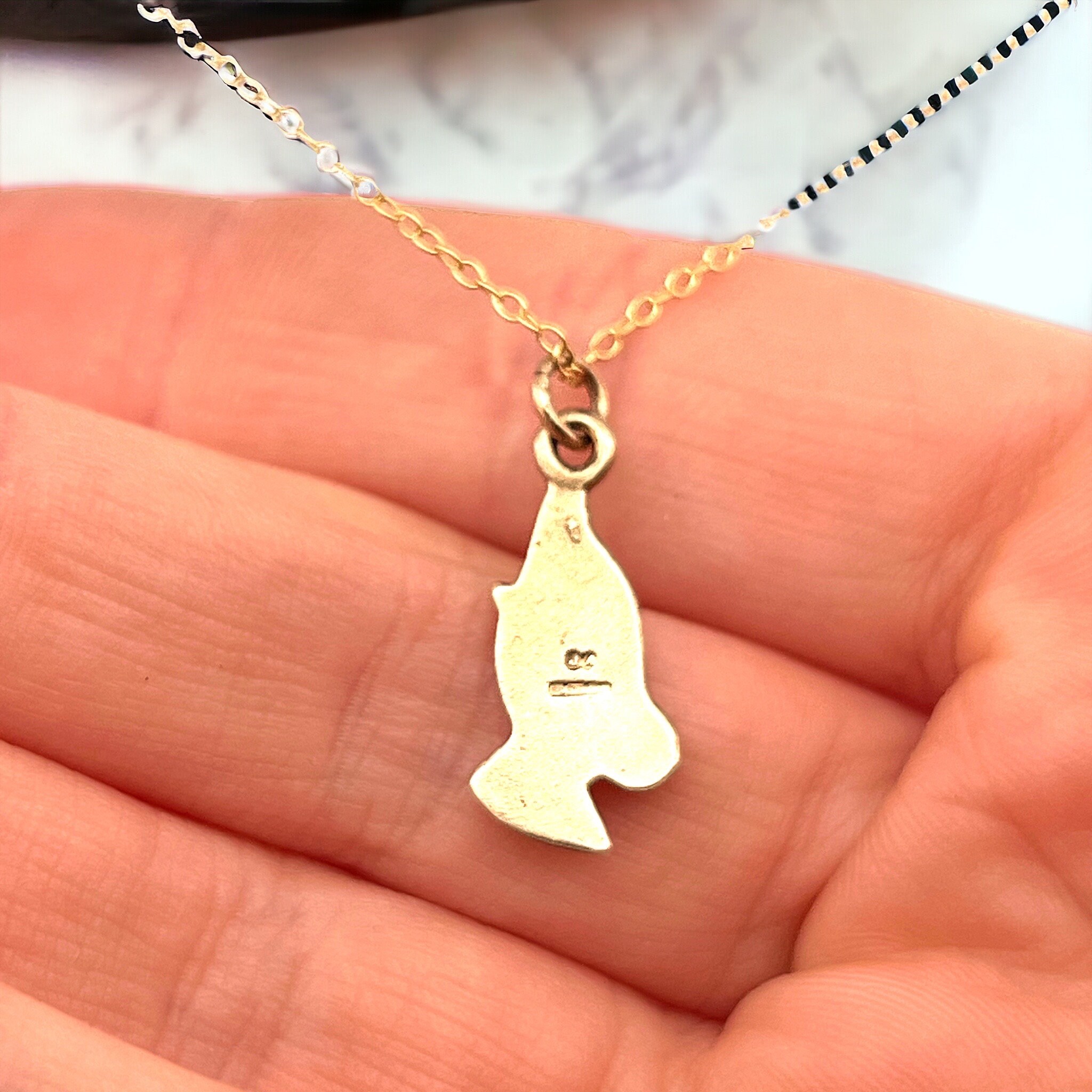 Vintage Solid 9ct Gold Praying Hands Necklace With Gold Plated Chain ...