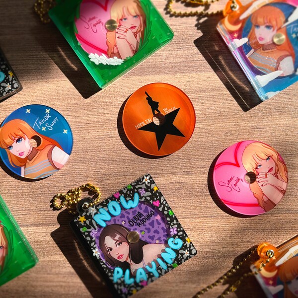 Laufey Keychain - Etsy