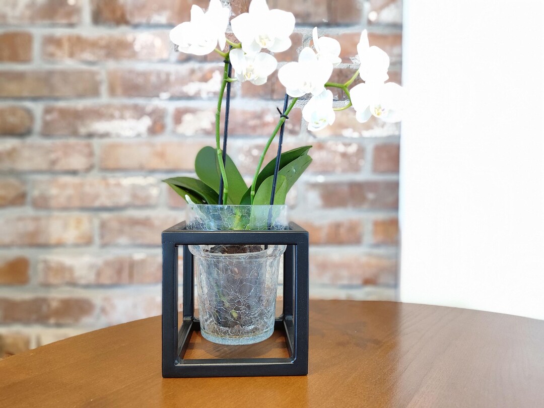 Metal Plant Stand – Loft Flower Pot Holder, Industrial Planter, Modern ...