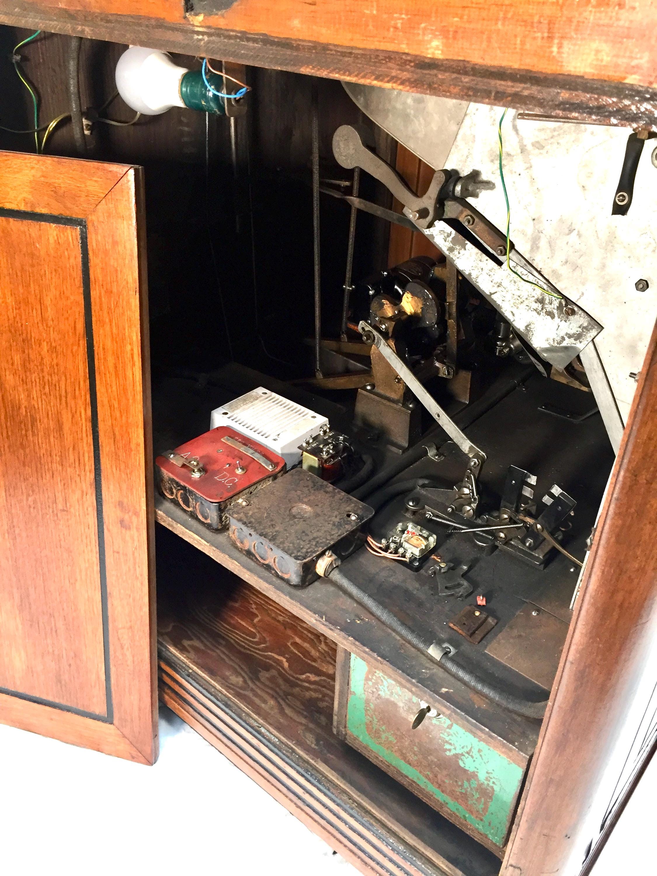 Antique 1930s Rotomatic Coin Operated Arcade Machine by Mutoscope Reel ...