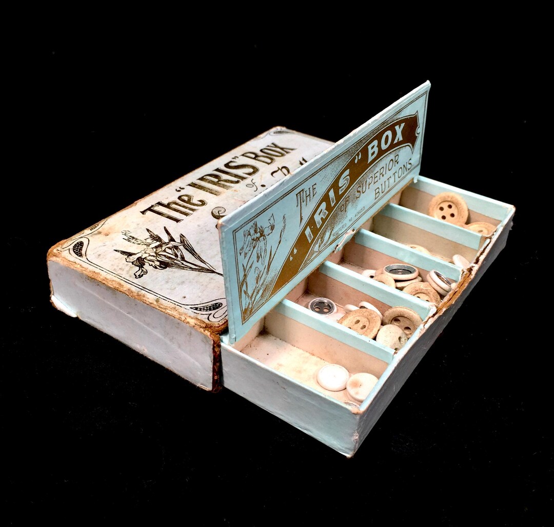 Antique Set of Iris Box Superior Buttons in Box / Vintage Fashion ...