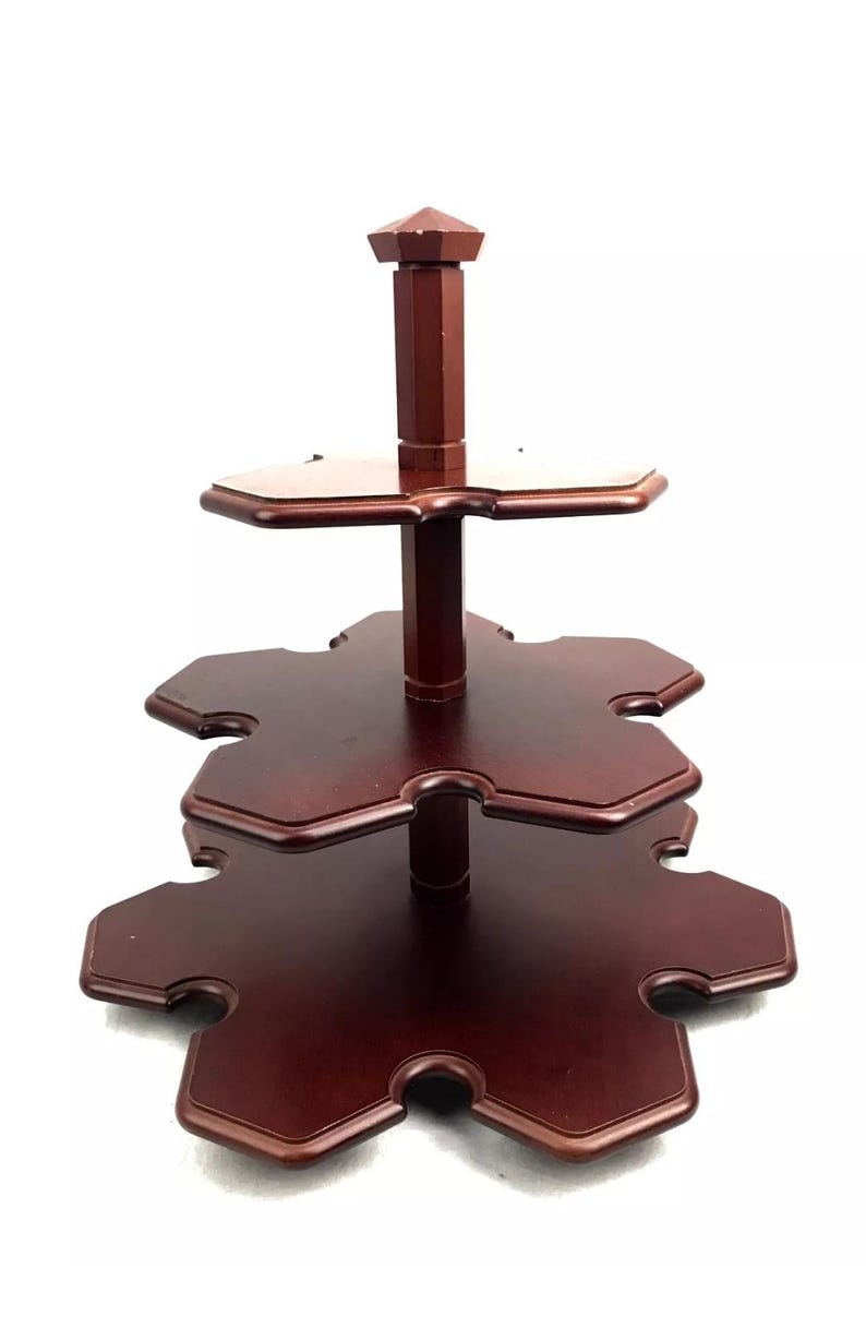 Shop Display Shelf / 3 Tier Display Unit / Collectables / Curio Stand ...