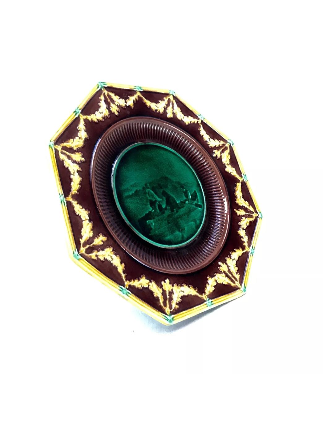 Wedgwood Majolica Octagonal Portrait Plate With Medieval Dolphin Feet ...