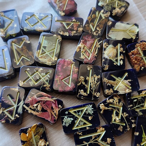 Runes - Etsy France