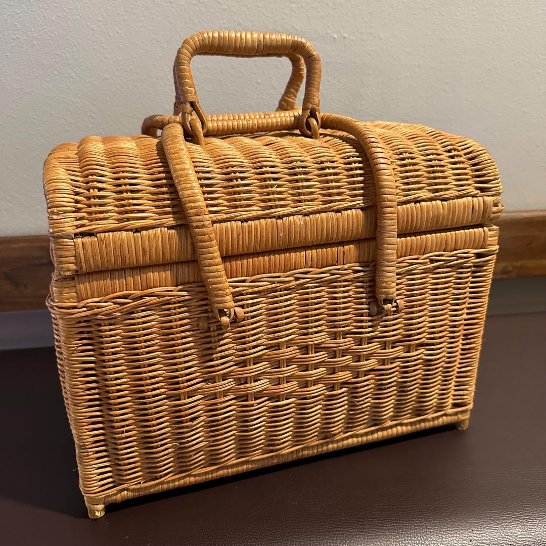 Vintage Rattan Locking Handle Basket - Etsy