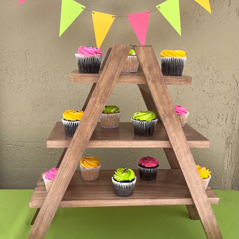 Rustic Wood Cupcake Stand - Etsy