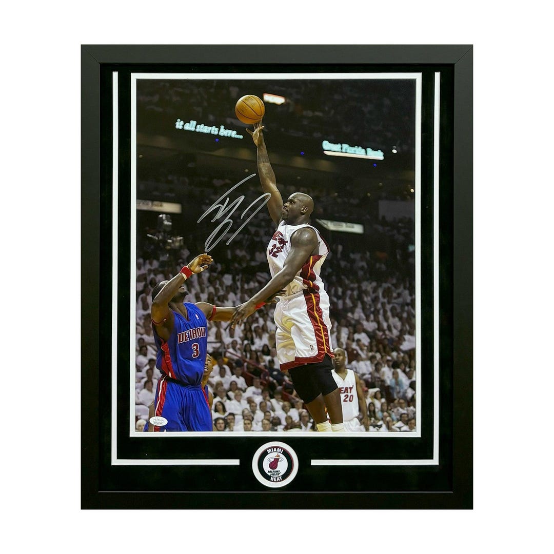 Shaquille O'neal Hand Signed & Framed Miami Heat 16x20 Basketball Photo ...