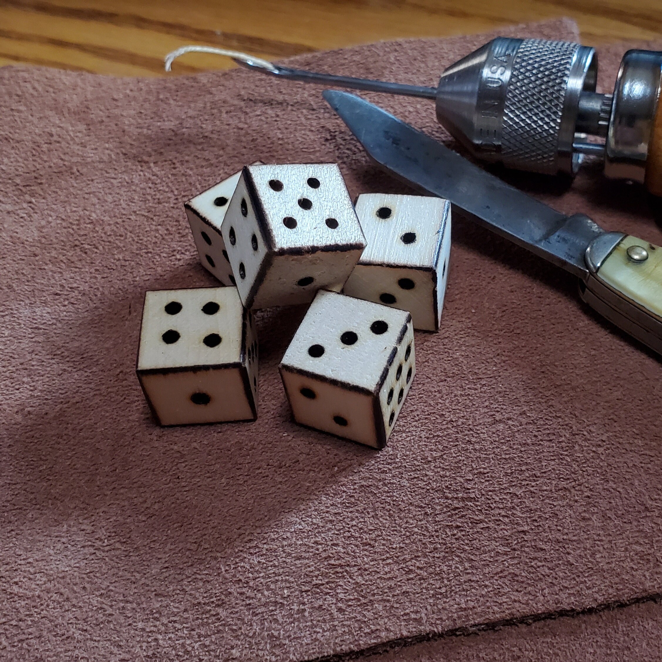 Liars Dice 4 Pack: Tumblers & Dice Set - Etsy