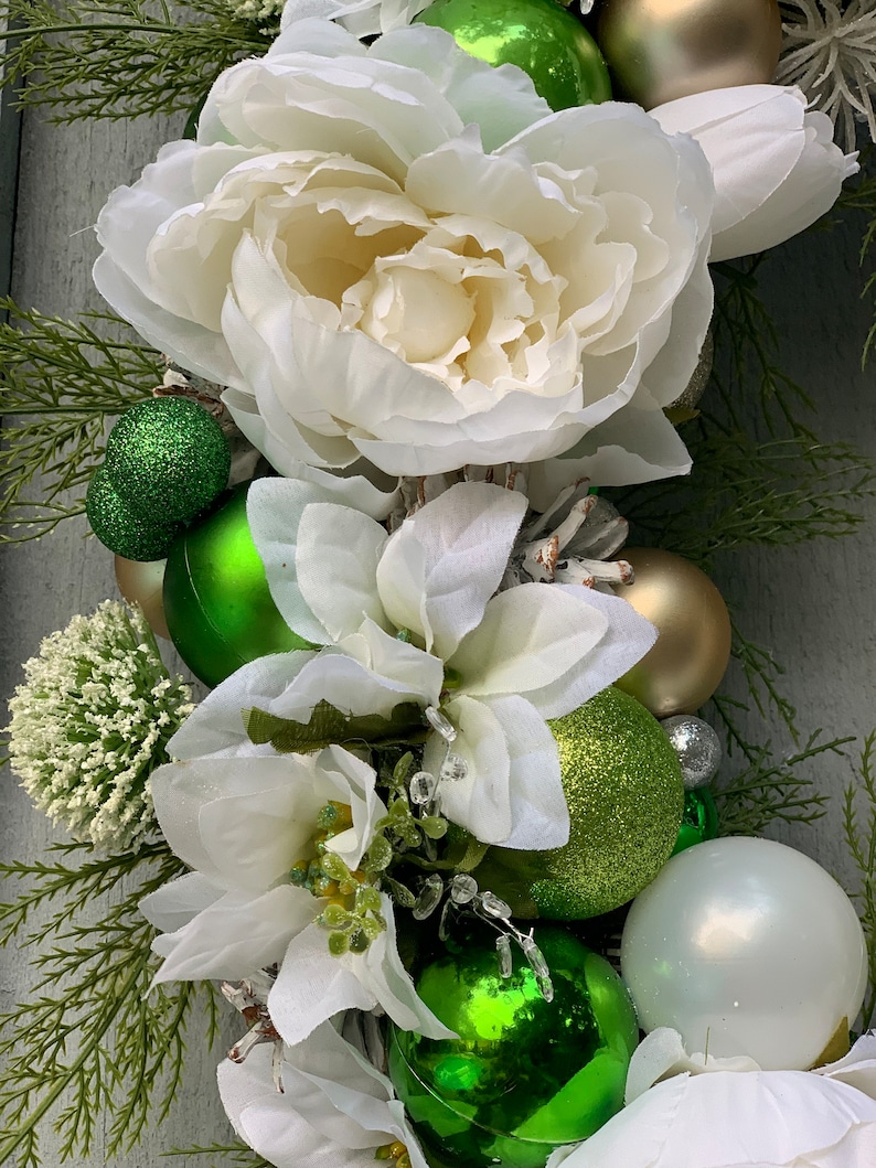 Christmas Classic Wreath Front Door Wreath Lighted Wreath - Etsy