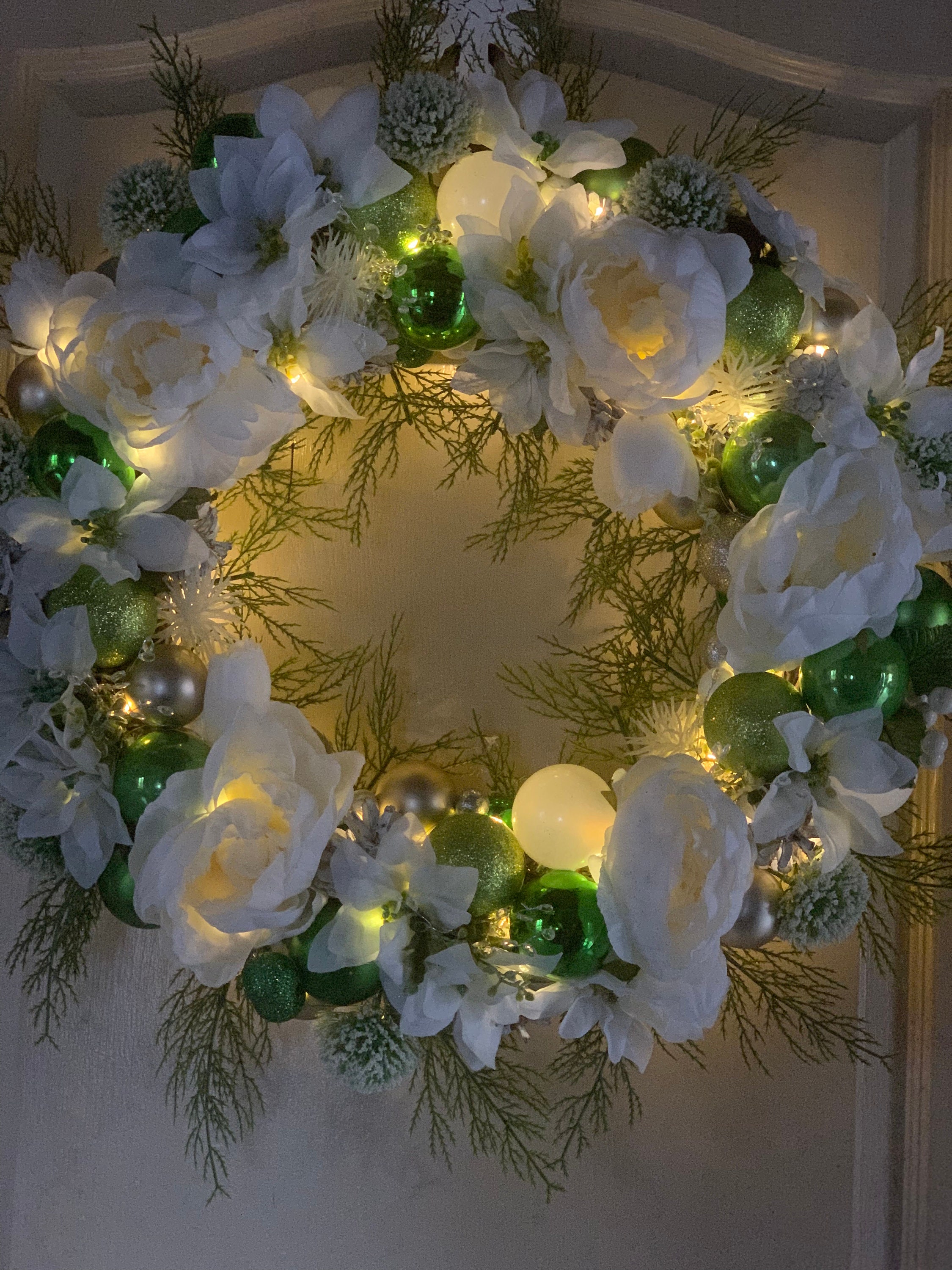 Christmas Classic Wreath Front Door Wreath Lighted Wreath - Etsy