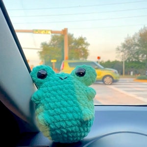 Chonky Frog Crochet Pattern, Low Sew Amigurumi Crochet Pattern, Cute ...