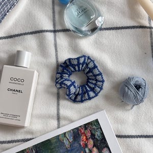 Window-pane Scrunchie PDF Knitting Pattern | Winona Scrunchie, Knit ...