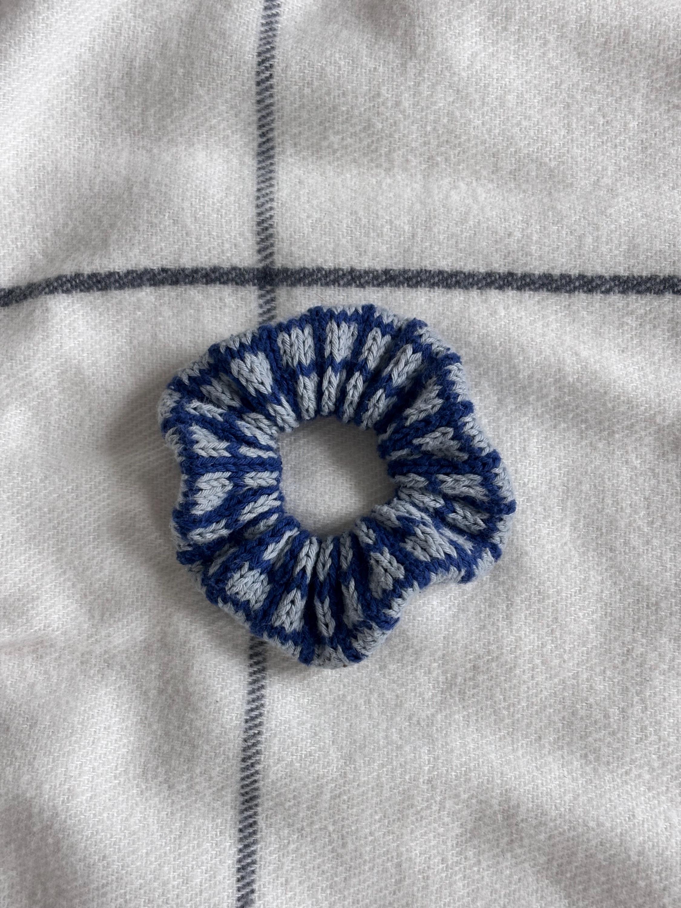 Window-pane Scrunchie PDF Knitting Pattern | Winona Scrunchie, Knit ...