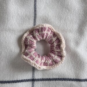 Window-pane Scrunchie PDF Knitting Pattern | Winona Scrunchie, Knit ...