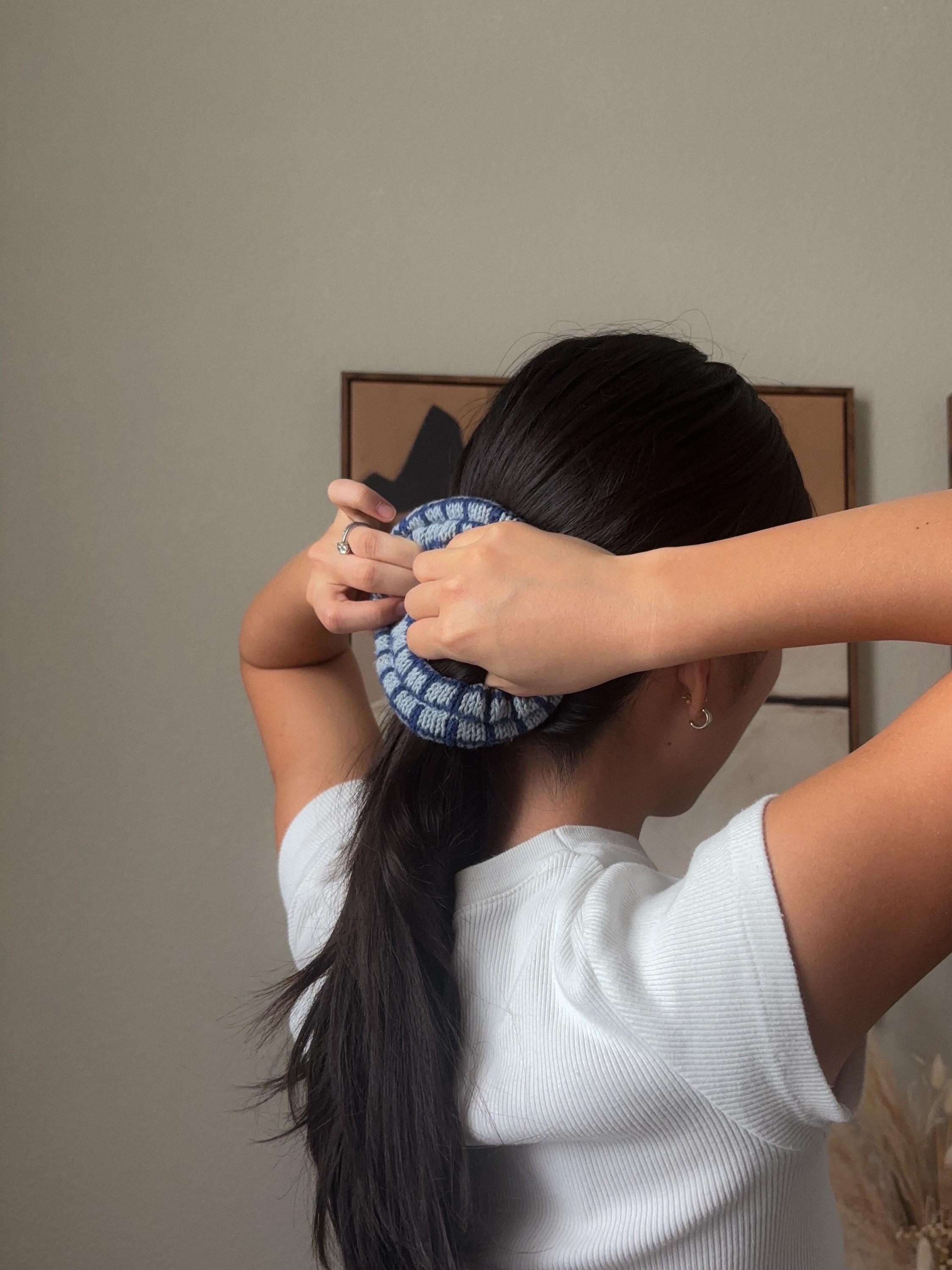 Window-pane Scrunchie PDF Knitting Pattern | Winona Scrunchie, Knit ...