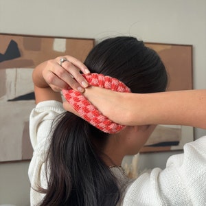 Checkered Scrunchie PDF Knitting Pattern | Carrie Scrunchie, Knit Hair ...