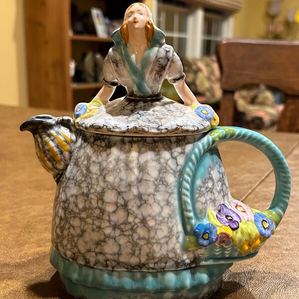 Crown Teapot - Etsy