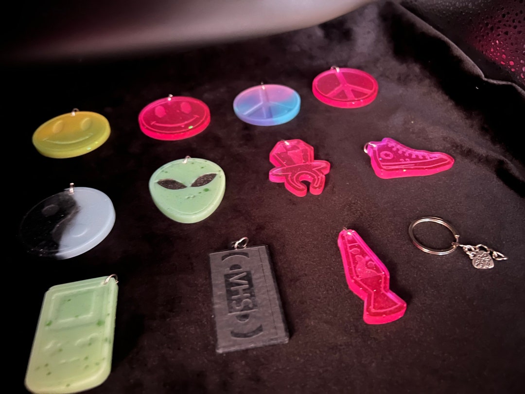 Design Your Own 90s Y2K Keychains - Etsy
