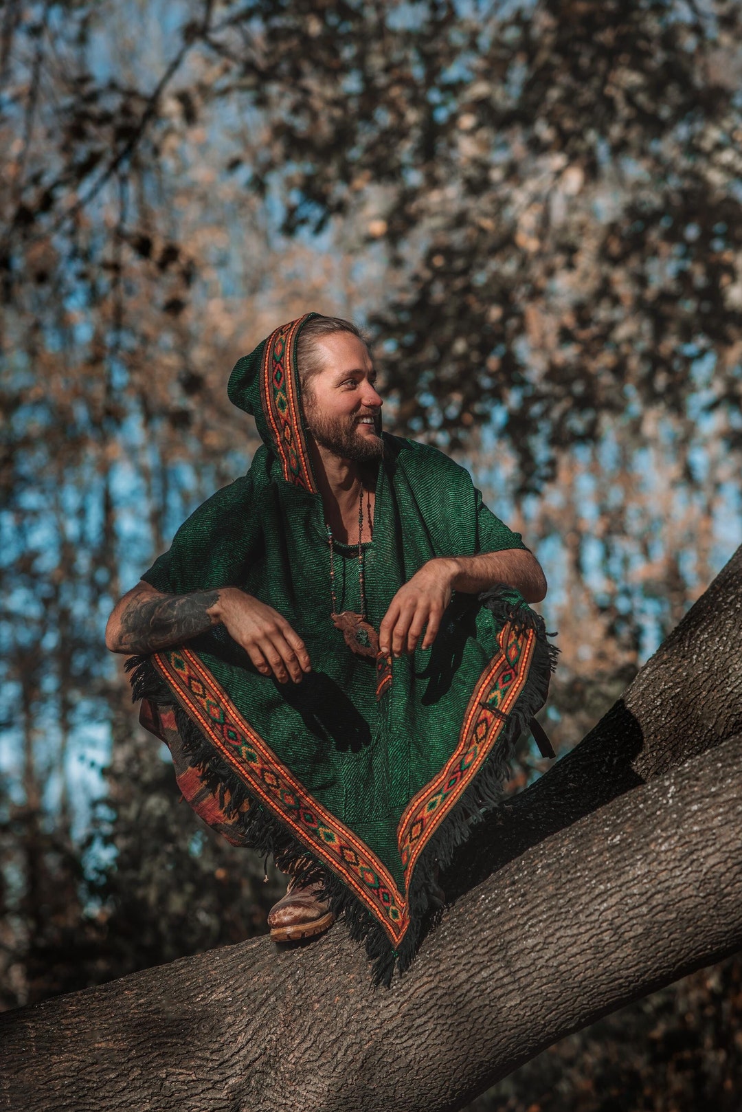 Elven Forest Green Poncho Himalayan Handloom Poncho Tribal Patterns ...
