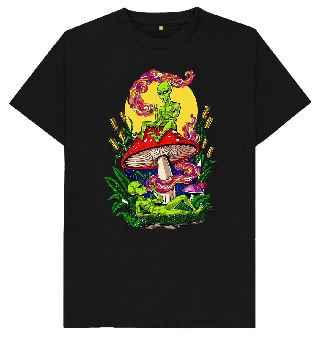 Trippy Alien Sitting on Shroom Eating Magic Mushroom Shrooms ...